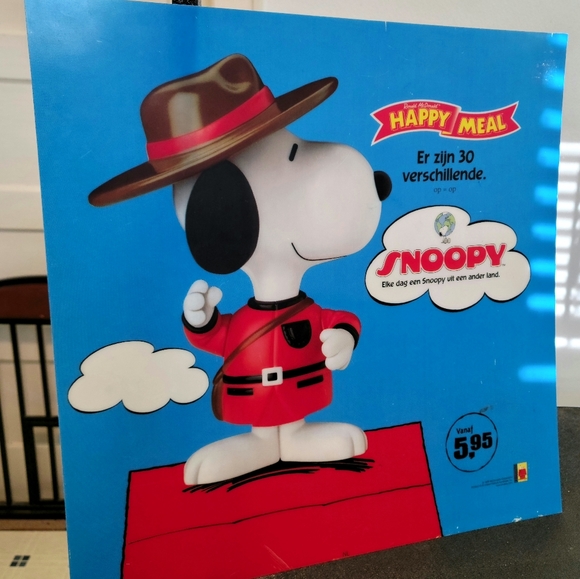 McDonald's | Other | Snoopy Around The World Tour Dutchnetherlands ...
